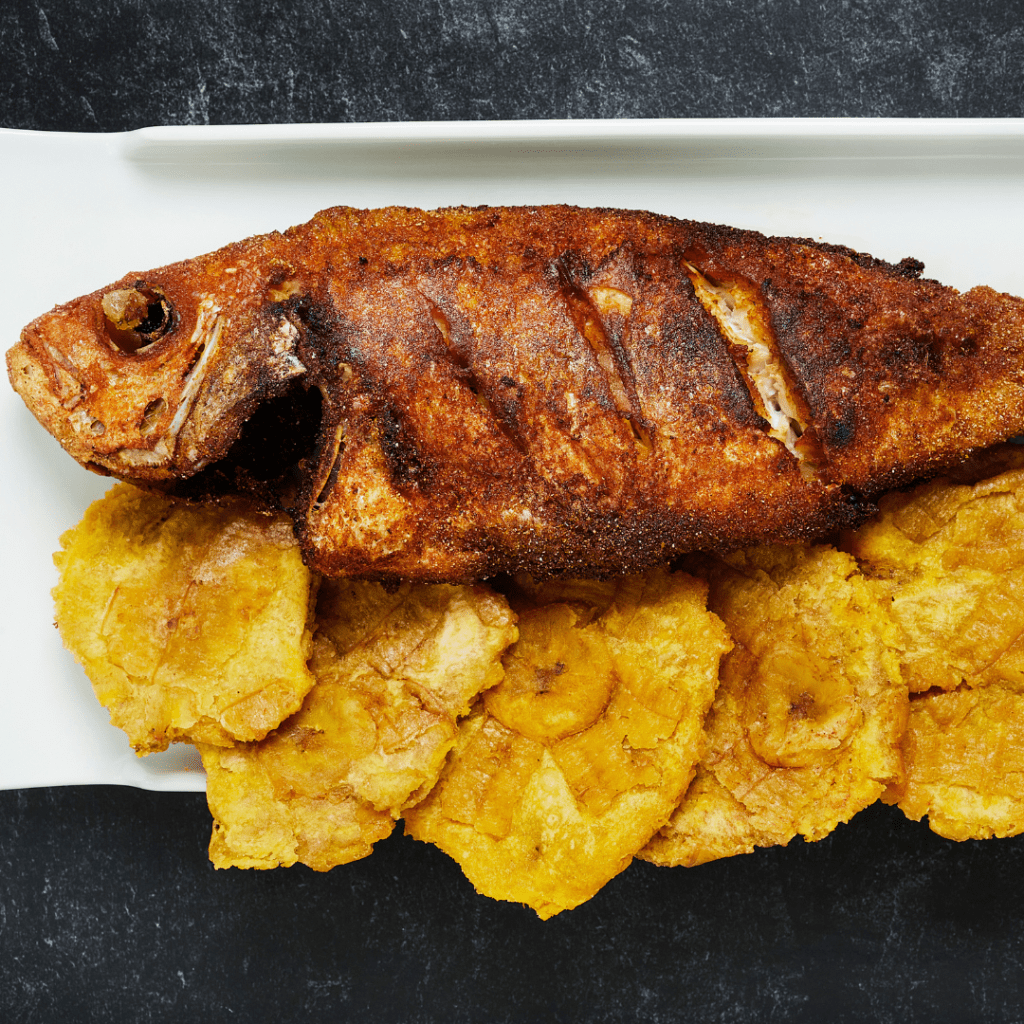 Pargo Rojo Frito relleno con recao' (Fried Red Snapper)